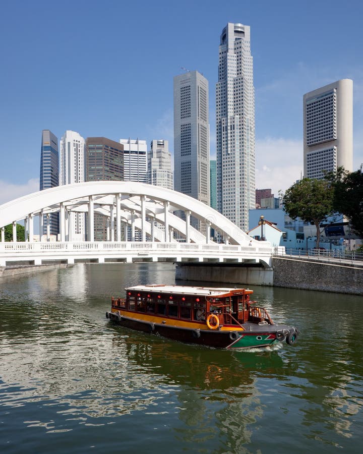 Singapore Financial District With Elgin Bridge Stock Image - Image of ...