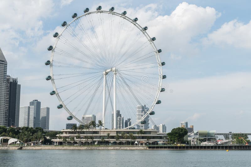Singapore Flyer the Giant Ferris Wheel in Singapore Stock Photo - Image ...