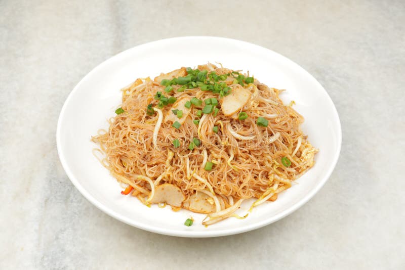 Singapore Fried Bee Hoon Noodle Stock Photo - Image of drinks, noodle ...