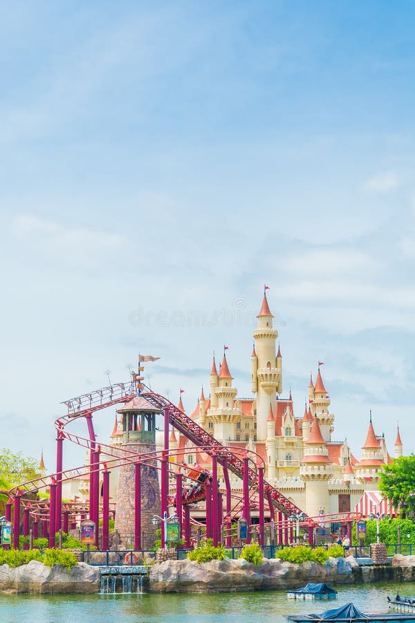 SINGAPORE-July 20 2015: Beautiful Castle and Roller Coaster in U ...