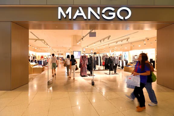Singapore : Mango Retail Store Editorial Stock Photo - Image of famous ...