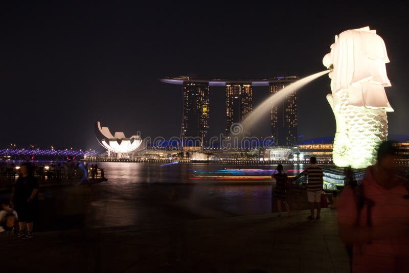 Singapore Merlion Marina Bay Sands Editorial Image - Image of hotel ...