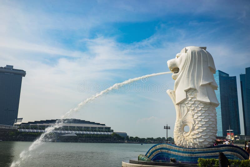 Singapore symbol Merlion editorial photography. Image of landscape ...