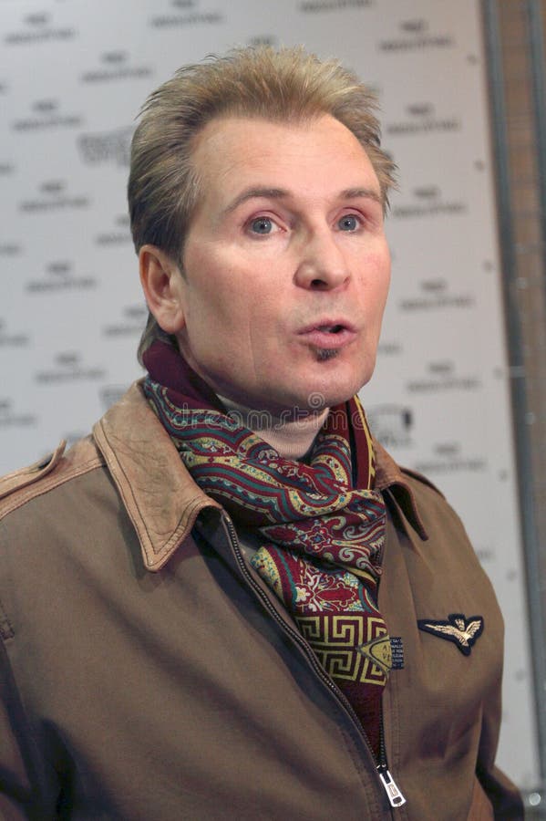 Singer Alexander Malinin editorial stock image. Image of club - 14270104