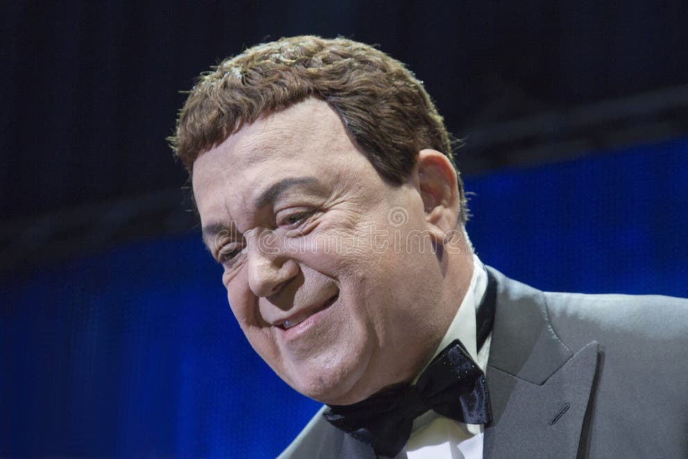 Singer Iosif Kobzon editorial stock image. Image of stage - 70474659