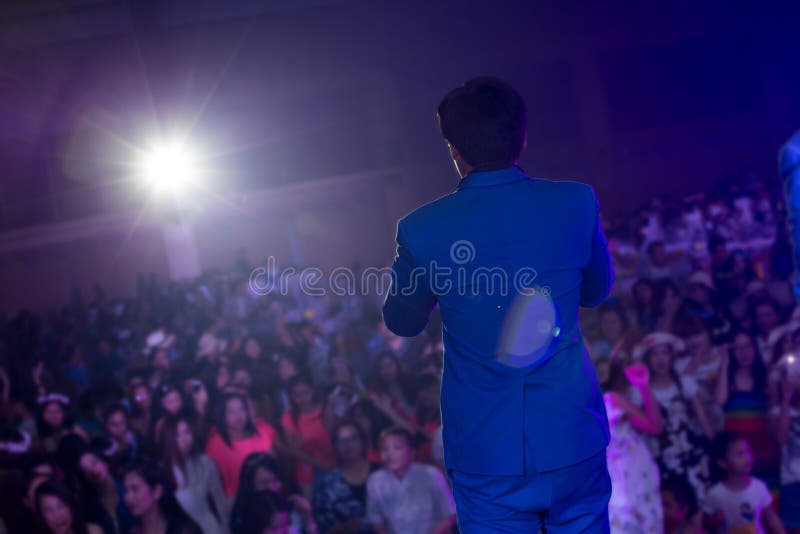 Singer Sing a Song in Concert Editorial Photography - Image of shadow ...
