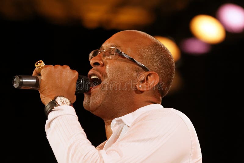 Singer Sir Jesse Lee Davis editorial image. Image of culture - 24692635