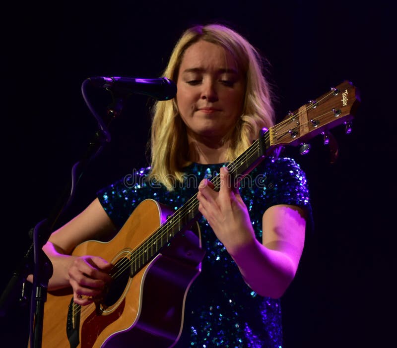 Kitty Macfarlane Performs at Chapel Arts Centre, Bath, England. 7 ...