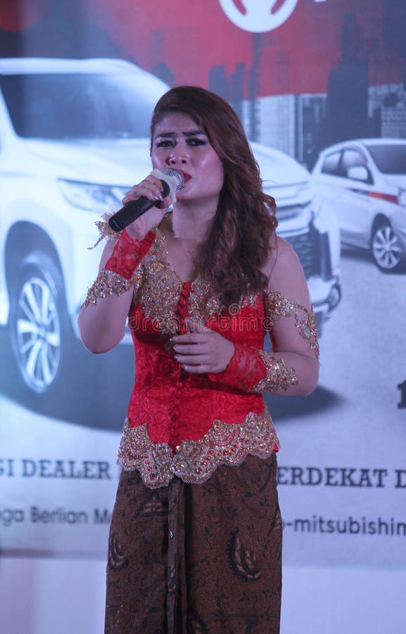 Singers editorial photography. Image of java, singer - 70330737