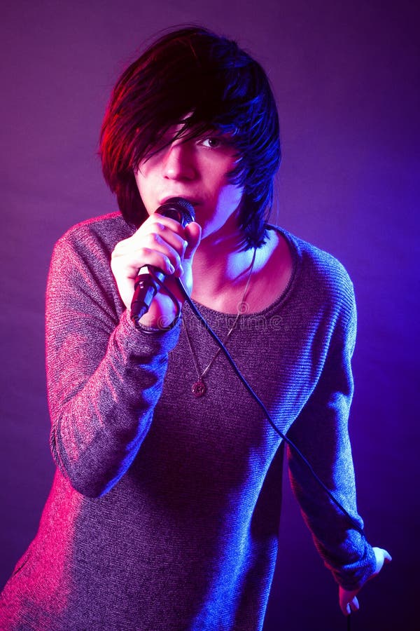 Emo Music Singing Here's How Much Your Fav Pop Punk Singers Are Worth