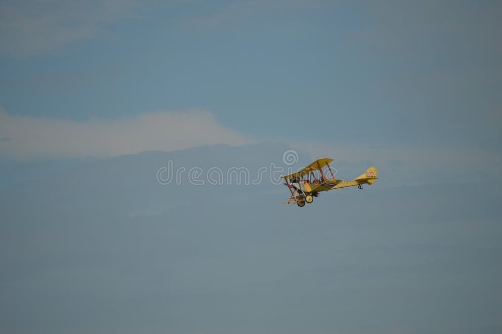 Single bi plane editorial image. Image of left, right - 99176430