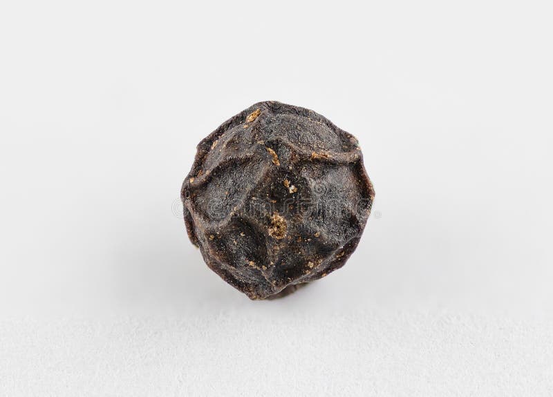 153 Single Seed Black Pepper Isolated White Stock Photos - Free ...