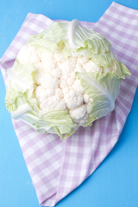 Single cauliflower stock image. Image of vegetable, organic - 31049835