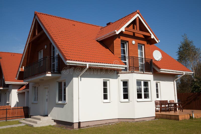 Single family modern house stock image. Image of lawn - 8136491