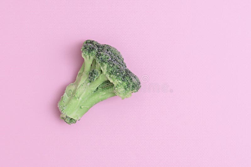 Multiple Fresh Broccoli Pieces Background Stock Photos - Free & Royalty ...