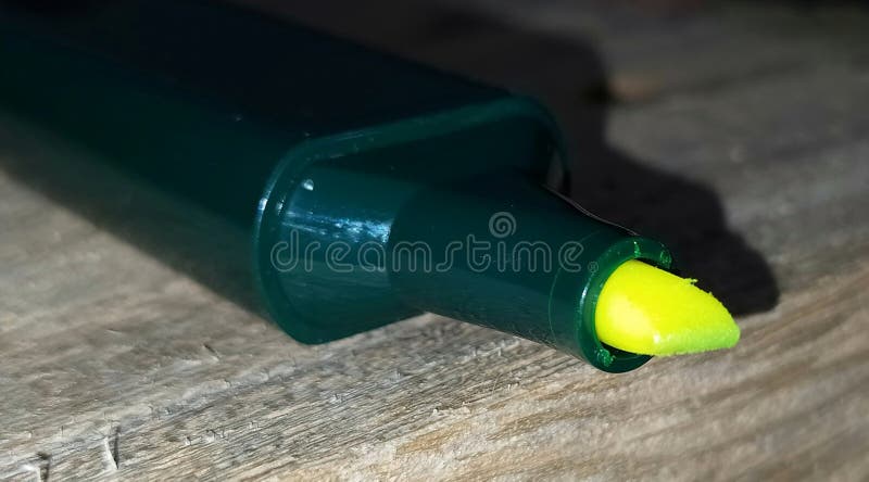 Single Highlighter or Marker on Table Stock Image - Image of design ...