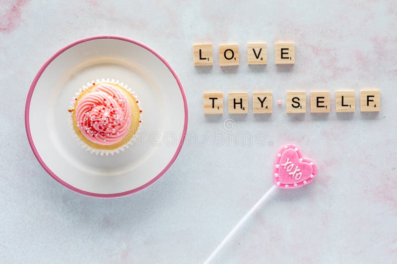 504 Paper Message Cupcake Stock Photos - Free & Royalty-Free Stock ...