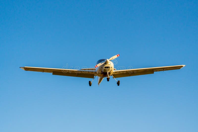 387 Atr Plane Propeller Stock Photos - Free & Royalty-Free Stock Photos ...