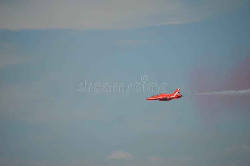 Red arrows editorial image. Image of left, flying, arrow - 99176540