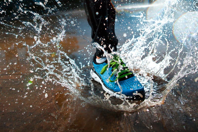 Single Runner Running in Rain Stock Image - Image of jogger, sport ...