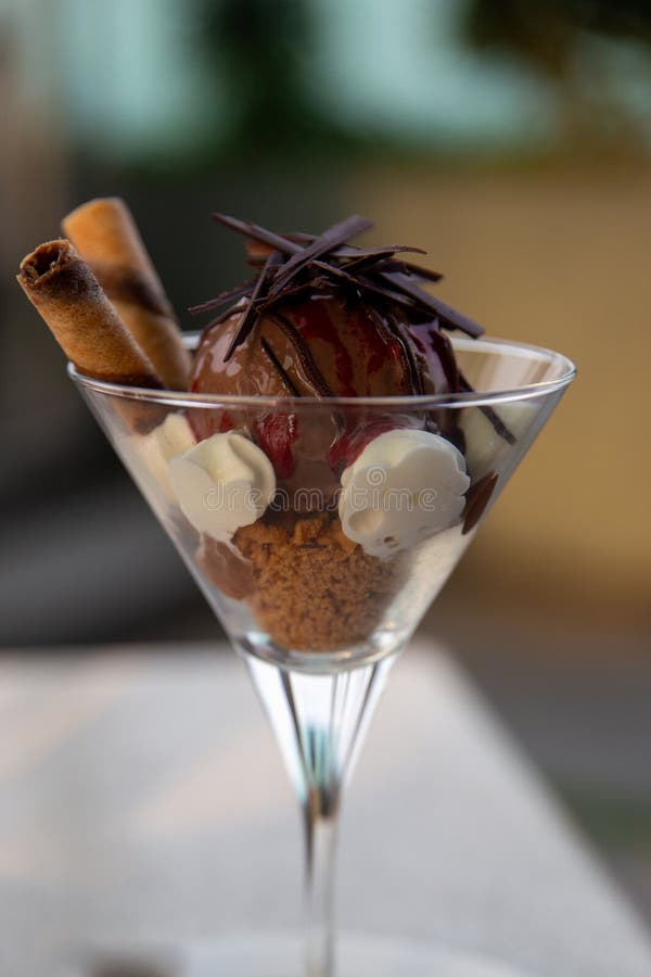 Single Scoop Chocolate Sundae Stock Image - Image of food, chocolate ...