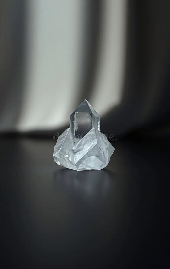 Single White Quartz Crystal Stock Illustration - Illustration of ...