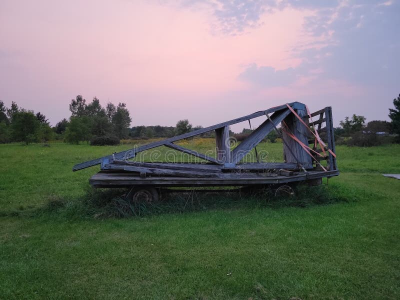 Singular Rustic Trailer Sunset Stock Photo - Image of rustic, vehicle ...