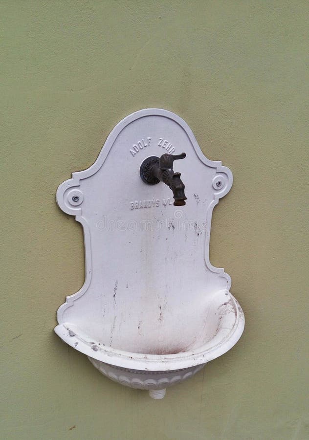 Sink Wash Basin Art Ceramic Editorial Image - Image of basin, carving ...