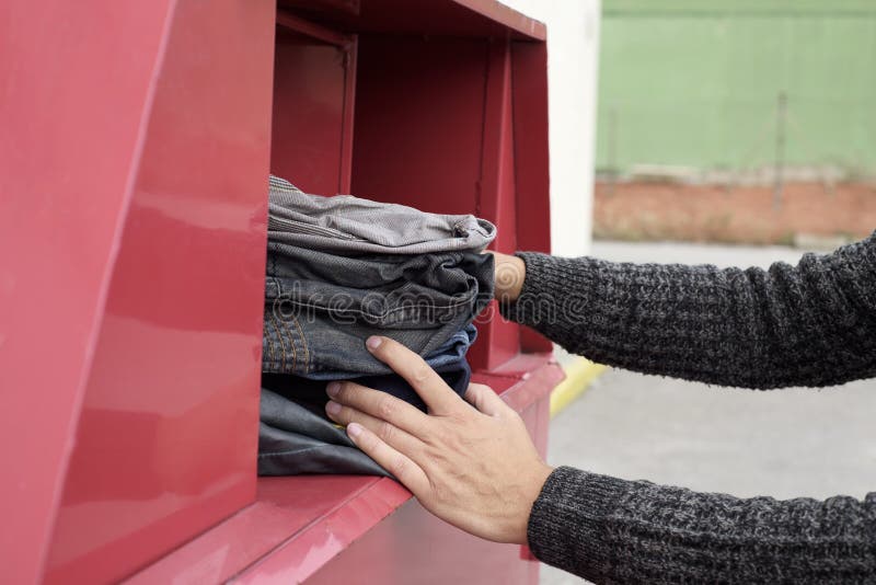 1,761 Depositing Fotos de stock - Fotos libres de regalías de Dreamstime