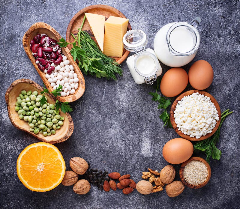 Sistema De La Comida Que Es Rica En Calcio Imagen de archivo - Imagen ...