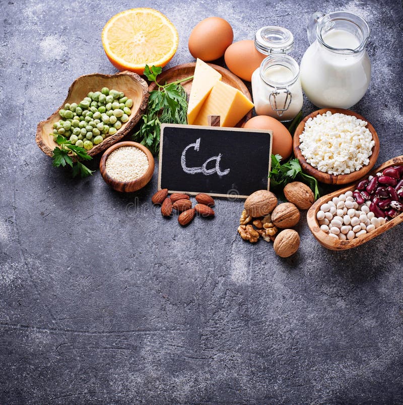 Sistema De La Comida Que Es Rica En Calcio Foto de archivo - Imagen de ...