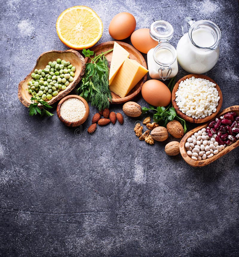 Sistema De La Comida Que Es Rica En Calcio Foto de archivo - Imagen de ...
