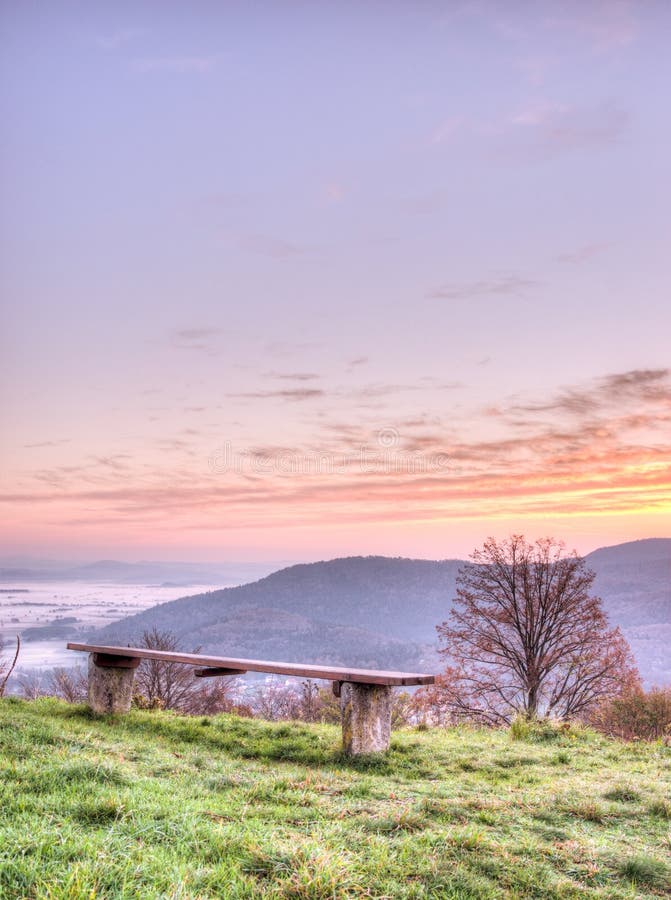 Sitting Bench with Sun Rising Stock Photo - Image of rest, season: 40868422