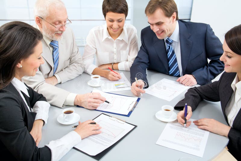 Sitzung stockbild. Bild von stellring, positiv, gruppe - 7568887