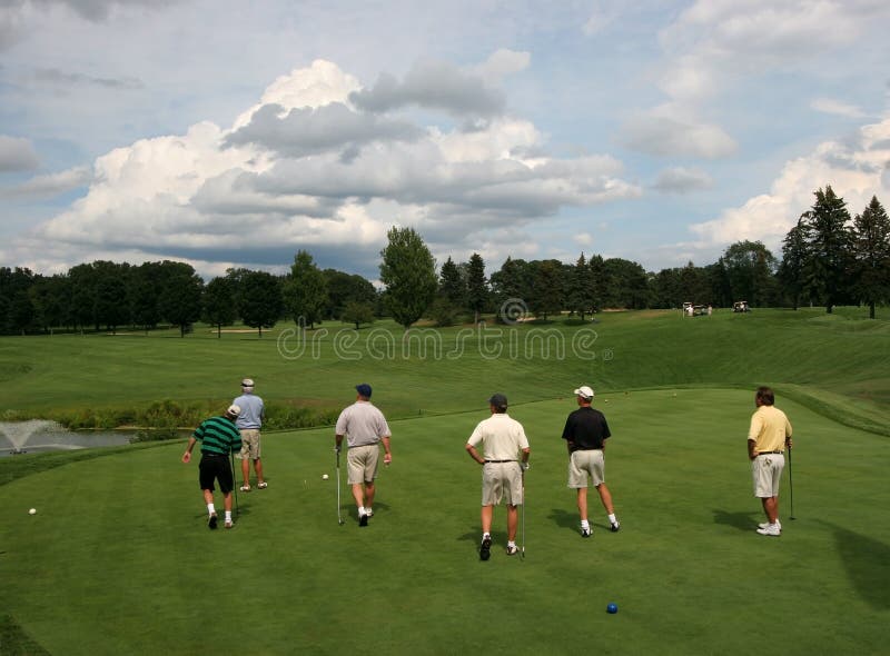 Man Putting at Golf Course. Stock Image - Image of play, game: 2038323
