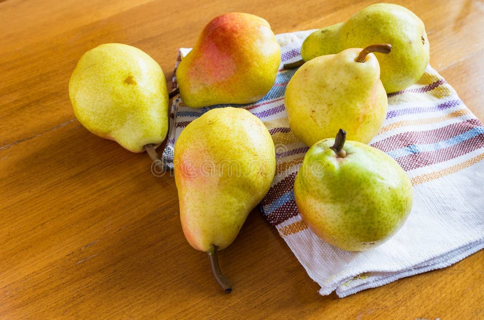 Six pears stock image. Image of fresh, dessert, snack - 25708397