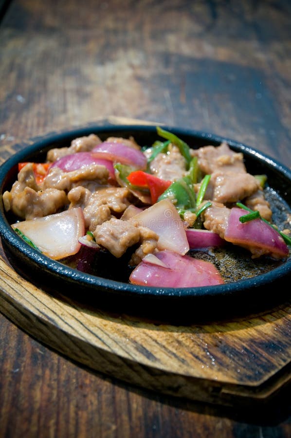 Sizzing Beef, Chinese Style Stock Image - Image of beef, cooking: 11607209