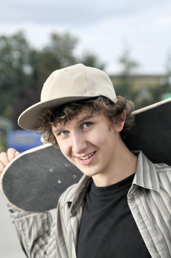 Teen skater boy stock photo. Image of leisure, grunge - 2935130