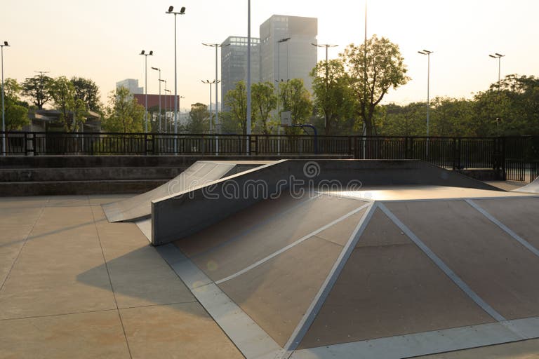 200 Skatepark Vert Ramp Stock Photos - Free & Royalty-Free Stock Photos ...