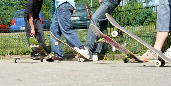 Skateres imagen de archivo. Imagen de surfista, snowboard - 5094335