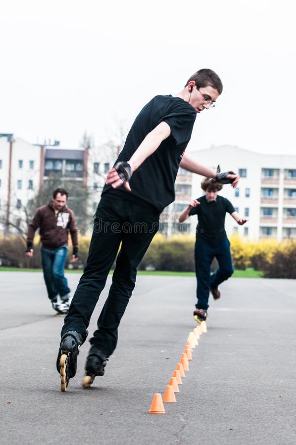 Skating in park editorial photo. Image of human, exercise - 39903996