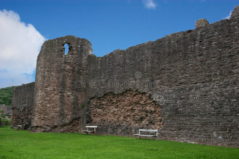 Skenfrith castle stock photo. Image of gatehouse, wales - 11085766