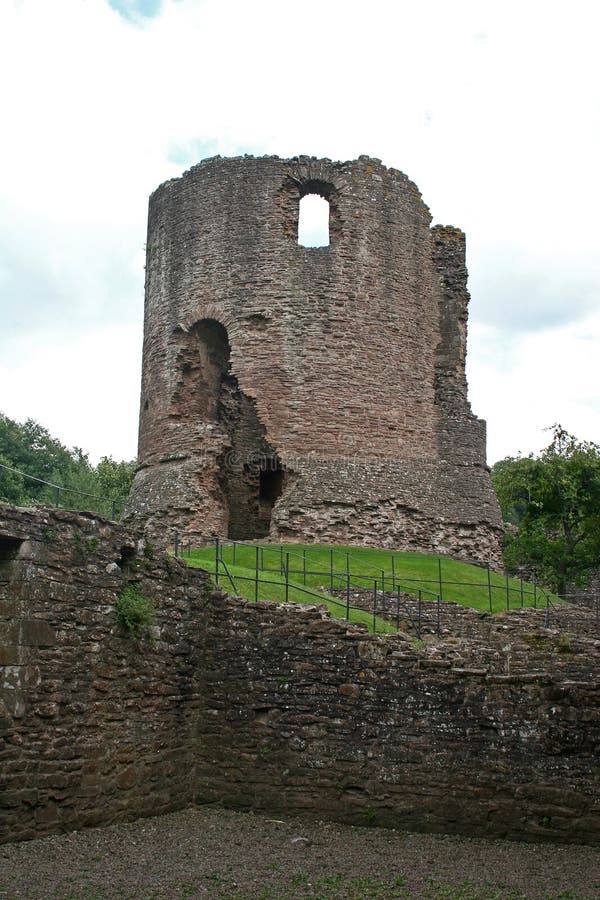 Skenfrith castle, Wales stock image. Image of fortress - 11545721
