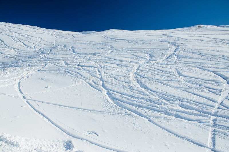 Ski Tracks fotografia stock. Immagine di alpino, avventura - 47336922
