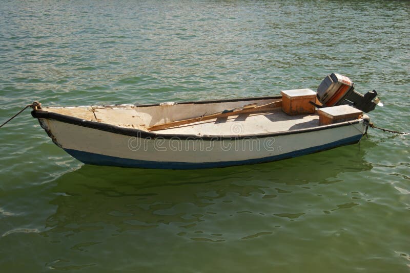 Esquife amarrado imagen de archivo. Imagen de ocio, desinflado - 103078993