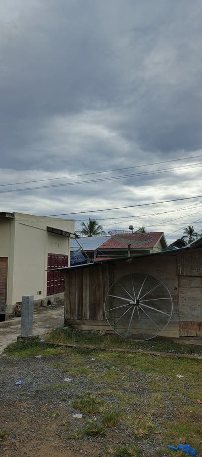 Sky Background Image.Bottom Up View of Beautiful Blue Sky and White ...