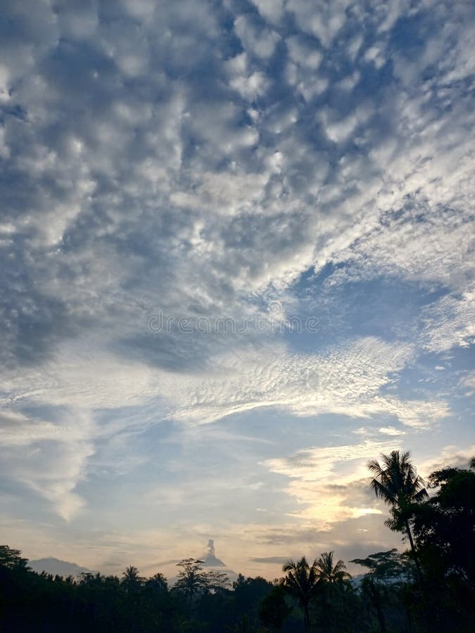 Sky Blue Alam Langit Mountain Stock Image - Image of mountain, alam ...