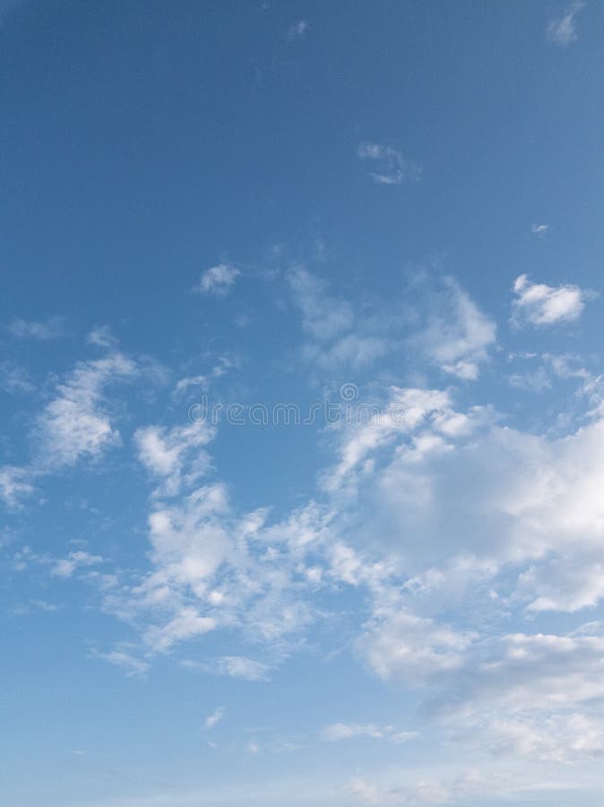 Sky, Cloud, Blue, Daytime Picture. Image: 134930443