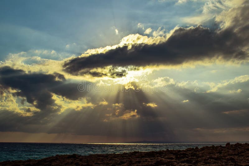 Sky, Cloud, Horizon, Sea Picture. Image: 111643792