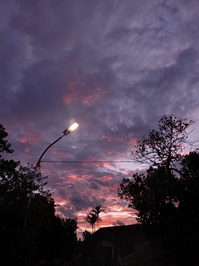 Sky Cloudy Sunset Street Light Stock Image - Image of street, light ...